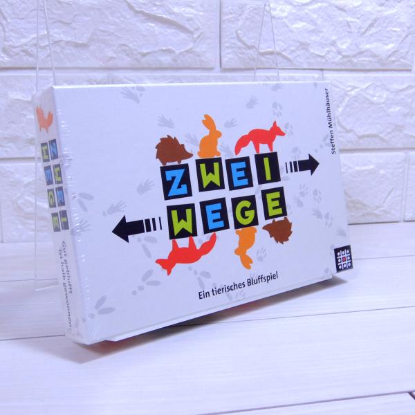 デザイナー: Steffen Muhlhauser原題： Zwei Wegeメーカー: Steffen-Spiele言語: English, French, German, Spanishプレイ人数: 2人対象年齢: 8歳~プレイ時間目安:...