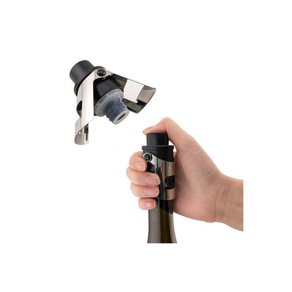 栓だけじゃない！ 保存機能も備えたストッパー 凸部分をプッシュしてボトル内に空気を送り込みます。加圧された状態は、炭酸抜けを防ぎます。 ブランド : ファンヴィーノ　ワイングッズ 本体サイズ : ３５．５×４７．５×７２（ｍｍ） 梱包サイズ...