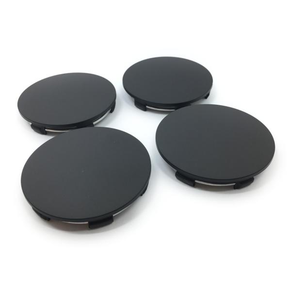 入数：４個セット　１台分　サイズ：外径約62ｍｍ　内径 約60mm （写真赤線）爪元57.5mm（写真青線）高さ約13mm材質：ABS　取り付け方法はホイール中心部に差し込むだけの簡単装着。愛車の足回りの簡単ドレスアップにお勧めです。※デジ...