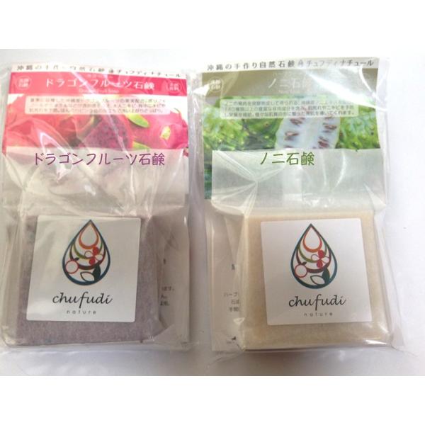 ＝ドラゴンフルーツ石鹸＝沖縄では畑だけでなく庭先などでも気軽に育てられ、果皮が龍のウロコを思わせるため、このような呼び名がつきました。細かい小さな種が多く果肉に含まれ、キウイのような食感。鮮やかな赤色の果肉には、抗酸化力のあるポリフェノール...