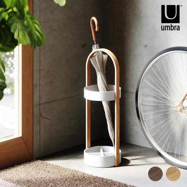 シンプルなデザインのおしゃれな傘立て。スチールと天然木を組み合わせたモダンなツートーンはどのお部屋とも相性が良いデザインです。底には十字型の仕切りが施されているので、複数本収納しても安定した状態で収納できます。スチール部の内側には折り畳み傘...