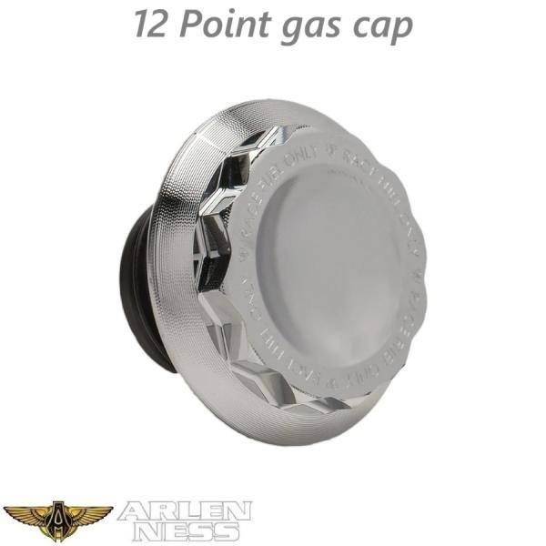 ARLEN NESS・12ポイント ガスキャップ CHROMEアレンネス 12ポイントガスキャップは、レースにインスパイアされたデザインで、12ポイントハードウェアを際立たせます。キャップは、ソリッドアルミビレットからCNC加工されています...
