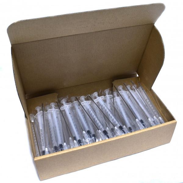 1ml シリンジ（ニードル付き） ・プリンターの補充インク用・実験・工作用・化粧品、コロンの詰め替え用・エアー抜きなど用途はさまざま！《セット内容》1mlシリンジ（注射器）・・・50本16G ニードル（針）・・・50本※ニードルのサイズ全長...