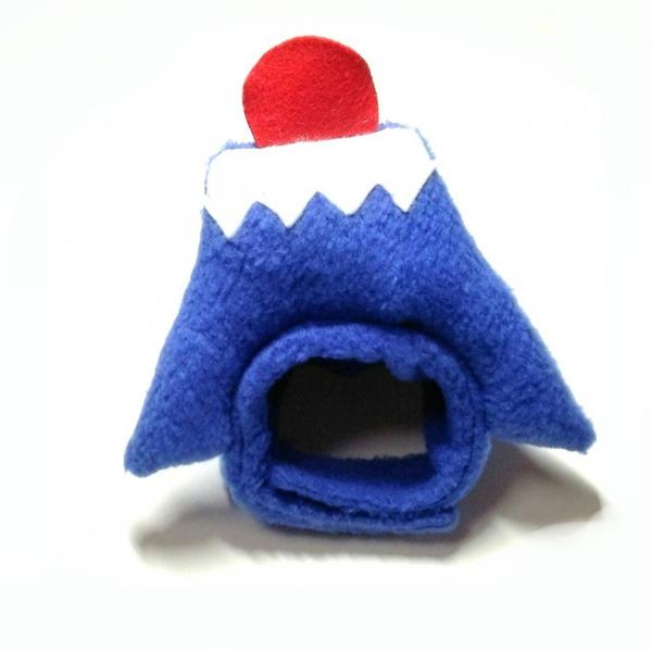 かわいい☆富士山なりきりコスプレ！ 富士山のかぶりもの！ 年賀状にピッタリです！ あごの下でマジックテープで留めるだけの帽子です。【素材】  フリース生地 フェルト【サイズ】頭周り  S：22〜28cm  M：27〜33cm  L：39〜4...