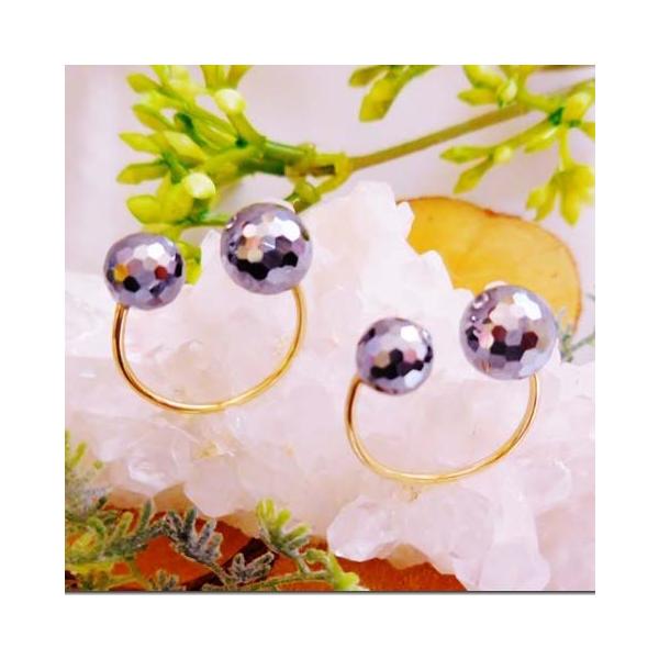 【商品説明】テラヘルツエネルギーを放出するイヤーカフ【製品仕様】　・テラヘルツビーズ128面ミラー10ミリ＋8ミリ×２本　　　テラヘルツビーズの純度は、11Nレベルの高純度シリコンです。　　　高純度シリコンは、テラヘルツエネルギーを放出して...