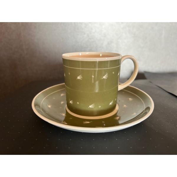 英国直輸入　スージークーパー　コーヒーカップ＆ソーサー　フェザー(緑）、約１９５０年代◆年代◆約１９５０年代◆サイズ◆カップの高さ：約６．６ｃｍカップの直径：約６．２ｃｍソーサーの直径：約１４．１ｃｍ◆コンディション◆ウエッジウッドの傘下(...
