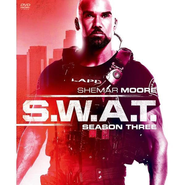「商品情報」内容紹介ついにS.W.A.T.チームが日本・東京に上陸!絶え間ないクライム＆アクション　待望の新シーズンが登場！ストーリー市長から命を受けた女性警部補リンチがＳ.Ｗ.Ａ.Ｔ.の効率化に乗り出し、ヒックスやホンドーらと衝突しながら...