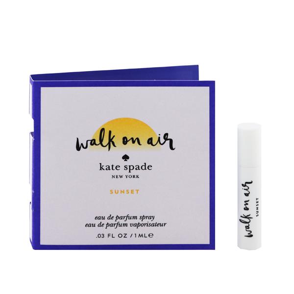 2016年に発売されたレディス香水です。香りは、ポップなフルーティー・フローラルの香調がベース。アミューズメント感のある香りにしあげられております。トップはベルガモット、ライチ、アップル、ピーチなど。ミドルはマグノリア、シクラメン、エジプシ...