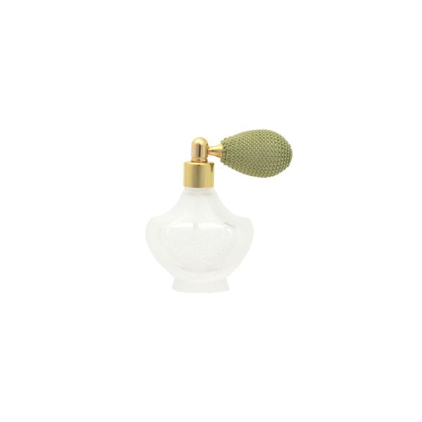 この優雅なタイプは香水吹の代表です。お使いになるときも指の感触を楽しめます。横にすると洩れることが有りますので携帯は出来ません。サイズ : W54mm×H77mm内容量 : 13mm〜15mｌ付属品 : 移し替え用曲りジョーゴ、移し替え用ノ...