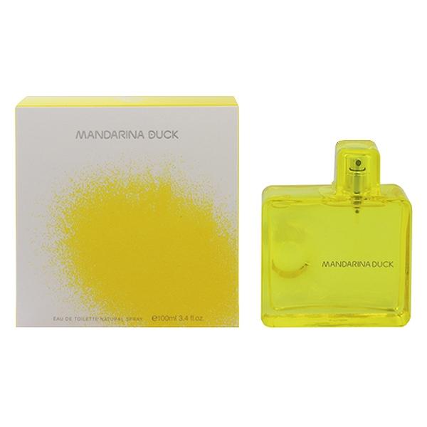 イタリアのバッグ＆ラゲージ・ブランド「MANDARINA DUCK」。2004年発売。記念すべきファースト・レディス香水です。基調はスパイシー・フローラル・ウッディ。イエローフリージア、ホワイトペッパーなどが爽快感なトップから、ジャスミンテ...