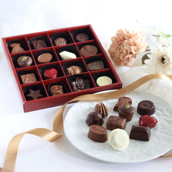 ダイヤモンド１粒とルビーハートミルク1粒とおすすめのチョコレート14粒の計16粒のチョコレートを詰めてお送りいたします。[内容量]1６粒[原材料名]カカオマス、砂糖、ココアバター、ココアパウダー、全粉乳、バター、クリーム、ブドウ 糖シロップ...