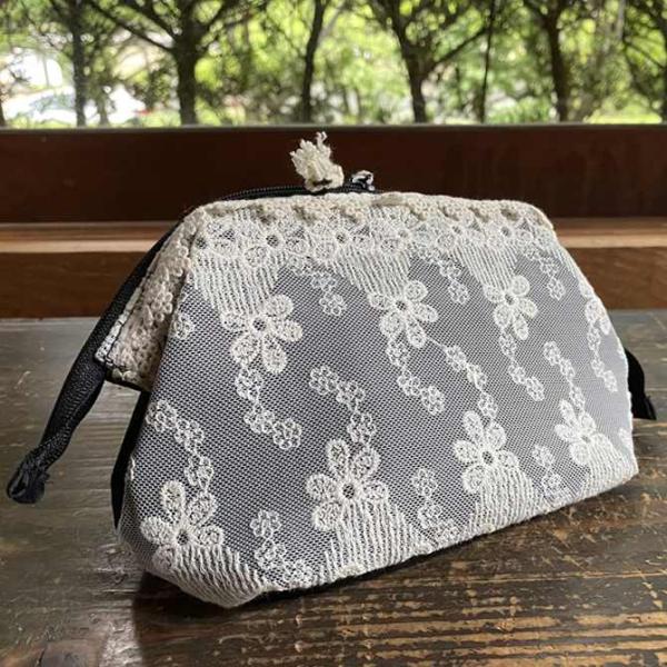 レース ポーチ レース布 レース生地 12×15×10cm レース刺繍 candide キャンディッド A6 ボックスポーチ 下地黒 黒布 ヨーロピアン おしゃれ エレガント かわいい アンティーク ロココ ノスタルジック