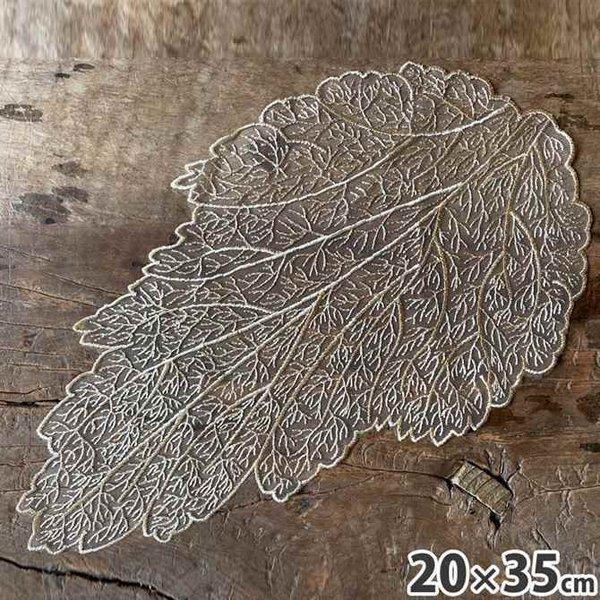 レーステーブルセンターです。お好みのセンターでインテリアにアクセントを…。WK1213のゴールドシリーズです。