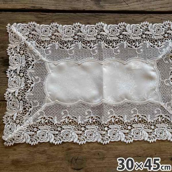 『white rose bouquet ホワイトローズブーケットシリーズ』白く輝く生地に薔薇の花束が浮き上がり、周りをホワイトローズで彩って仕上げた美しく上品なシリーズ。