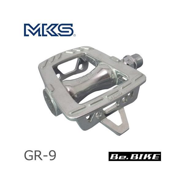 三ヶ島ペダル(MKS) GR-9 ペダル (シルバー) 自転車 ペダル・コンパクトサイズのプラットフォームペダル・トゥクリップ使用の定番モデル。ツーリングや街乗りに最適です。※撮影ご協力：CYCLE TOURING オオマエジムショ【仕様】...