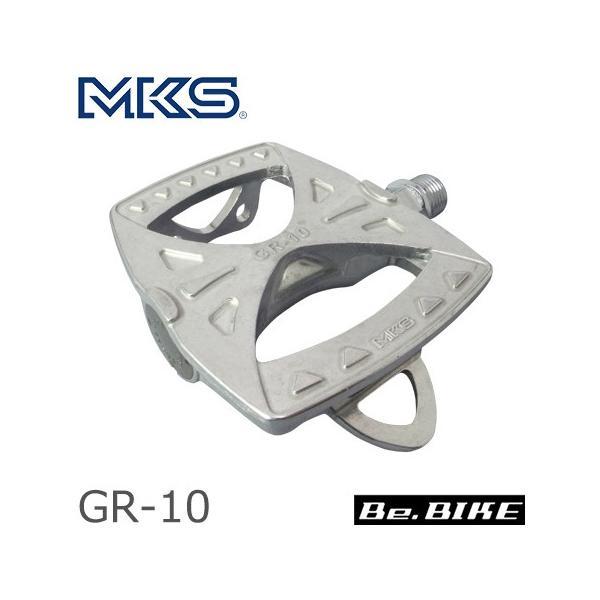 三ヶ島ペダル(MKS) GR-10 ペダル (シルバー) 自転車 ペダル・広踏面プラットフォームペダル。 人気定番製品GR-9の後継モデルとして、さらに踏み面が広く乗りやすくなっているのが特徴です。・トゥクリップをつけて、スニーカーなどで乗...