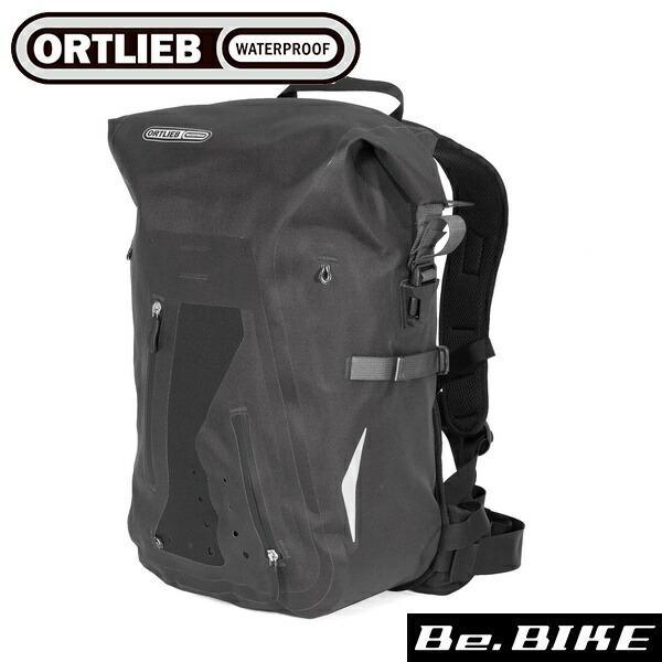 オルトリーブ パックマンプロ2 25L ブラック 自転車 バッグパック軽量で引き裂き強度の高いファブリック（PVCフリー）とロールクロージャー採用で、防水性能はIP64を誇り、突然の雨などから荷物をしっかりと守ります。背中に接するパッドは荷...