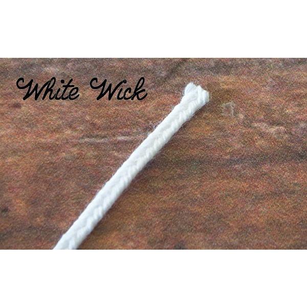 ヨーロッパのキャンドルメーカーに愛用されている人気のプレミアムウィックが登場。ピュアコットンを使用した純白芯で適度な編み込み強度が安定した燃焼を実現します。特にパラフィンワックス製のキャンドルに最適です。※日本製木綿芯との適合サイズはあくま...