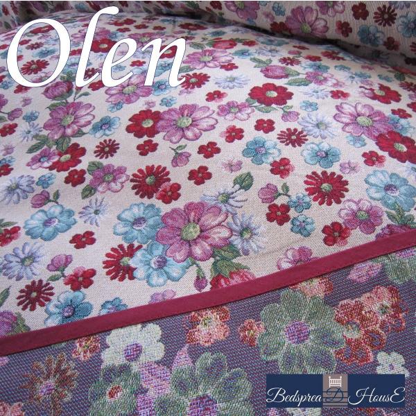 小花のコスモス、ガーネット、ティアレなどの小花ブーケの花とつぼみと葉がまるでキャンパスに描かれた絵のように美しいです！！ベッドスプレッド　オーレンサイズ／寸法 シングル１８０×２７０ｃｍシングルサイズのベッドに合います。サイズの詳しい合わせ...