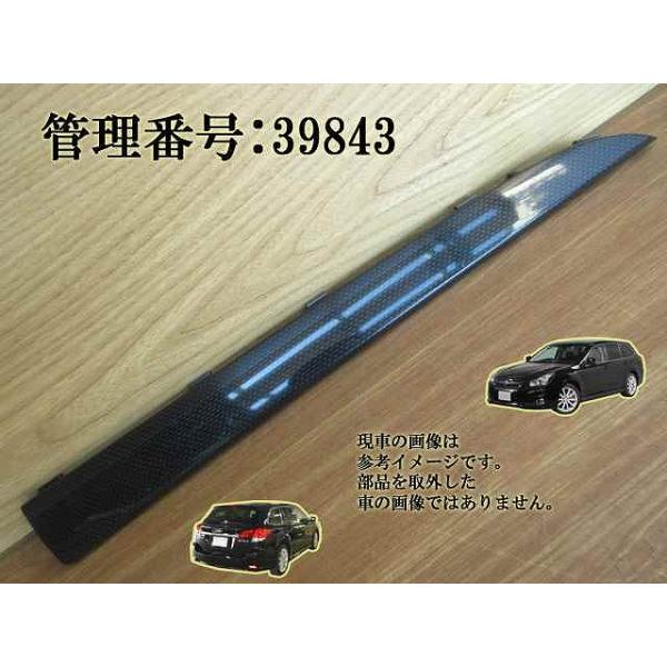 　☆　グローブボックス上パネル　☆　線傷・小傷有/画像参照