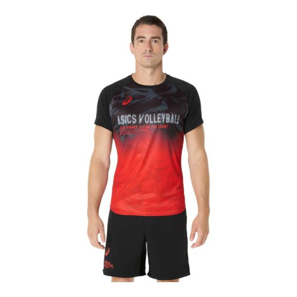 【商品詳細】●ACTIMOTION(アスリートの動きやすさを追求したアシックス独自のテクノロジー)を採用した半袖シャツ。シーズングラフィックを前面にプリント。【カラー】パフォーマンスブラックｘファイアリーレッド【素材】ポリエステル65%、綿...