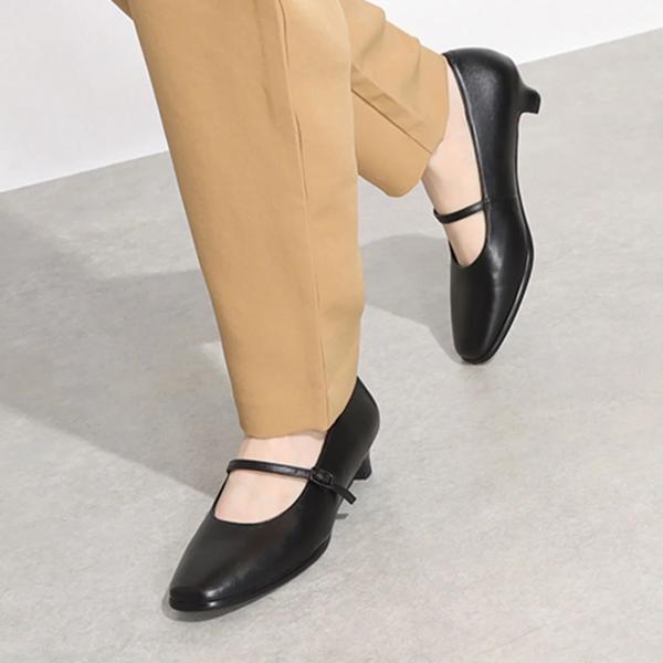 ■カラー：BL  ブラックCHICSLICK by.enchanted シックスリックバイエンチャンテッド【3E】本革ストラップローヒールパンプス　1102シンプルなストラップ付きパンプス。甲のストラップが足元にフィット！ローヒールなので普...