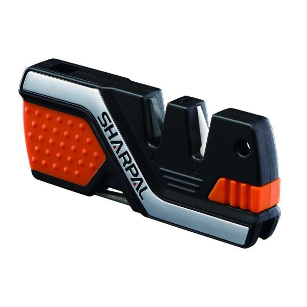 商品情報説明 切れ味復活、刃物シャープナーです。用途 刃物メンテナンス用品。機能 園芸作業で使う刃物や、日常で使用するちょっとした刃物などの研磨が簡単に行えます。簡易的な研磨ツールです。ナイフ・鉈など両刃の研磨が容易に行えるタングステンとセ...