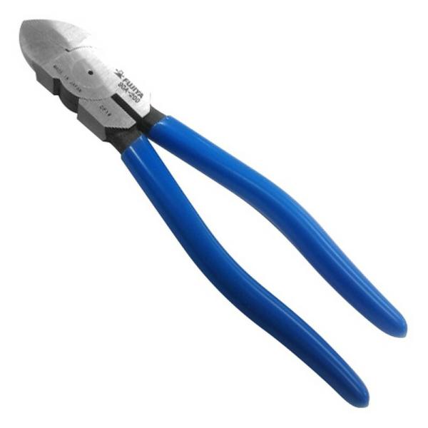 商品情報説明 硬質樹脂(プラスチック)の切断に最適です。用途 プラモデル・プラスチック成形品のゲート切断・バリ取りニッパ。機能 刃部を薄く鋭利に加工しているので、プラスチックの成型後のゲートの切断作業、バリ取り作業に最適です。最先端研磨技術...