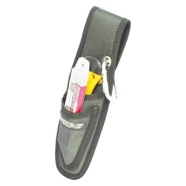 商品情報説明 シルバーラインを織り込んだ良質光沢生地です。用途 カッターケース。機能 安全性・軽量性・堅牢性に優れています。仕様 ●ベルト幅適応サイズ：60mm。●カラビナ付。●補強付。材質等 ●生地：ポリエステル。●バイアス：ポリプロピレ...