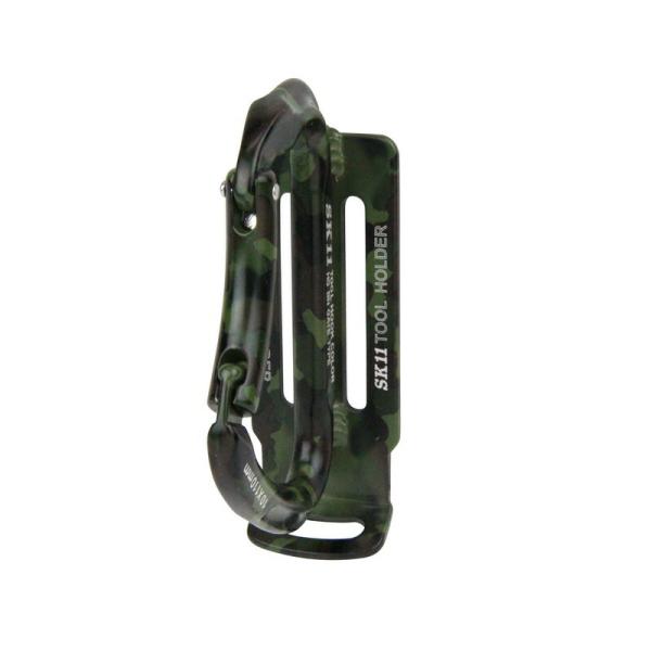商品情報説明 湾曲ゲートで工具を簡単に吊り下げできます。用途 ベルトに通して工具類の吊り下げ。機能 高強度、アルミ製鍛造カラビナです。落下防止コードの取り付けが可能です。仕様 ●色：迷彩。●50mm幅ベルト用。●落下防止コード取付可能。●吊...