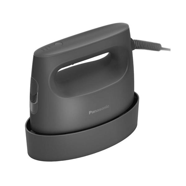 メーカー：パナソニックJAN：4550719160145型番：NI-FS70C-K■商品説明■●電源を入れてからの立ち上がりが早く、ハンガーにかけたまま様々な衣類のシワがのばしやすいスチーム性能です。●長時間使う時でも疲れにくくスムーズに使...