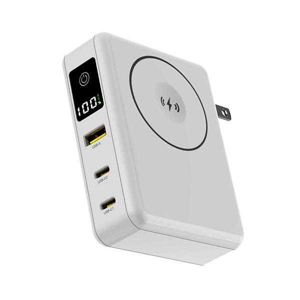 PD65W対応のAC充電器とPD45W対応のモバイルバッテリーが一つになった、GaN対応のコンパクトバッテリーなので仕事や旅行でも重宝します。