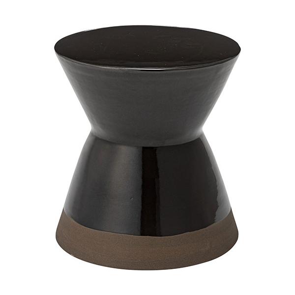 陶器製のスツール