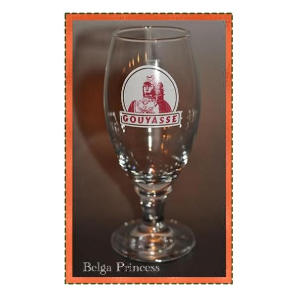 超希少！ゴイヤス専用グラスです。Brasserie des Legendes で最も古いビール、Gouyasse は喉の渇きを潤す真のビールで、2000 年にデュカス ダスの行列のために初めて醸造されました。ラベルにはアスの巨人「グヤッセ」...