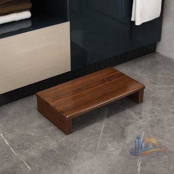 【滑り止めデザイン】フットレストには滑り止めパッドが装備されており、使用時の安全性を確保します。 4つの滑り止めゴム足が床を完全に保護し、偶発的な転倒や怪我から守ります。【滑らかな丸い角】丸く磨かれた角で設計されたオットマンは、家の装飾に優...