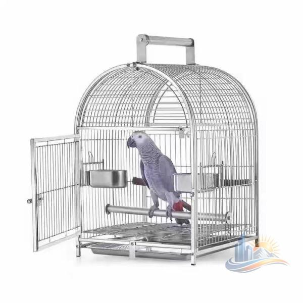 【鳥小屋の素材】鳥小屋絶妙な職人技が施されたステンレススチール製。錆びず、耐食性があり、お手入れが簡単です。底部には引き出し式シャーシがあり、掃除や給餌の際にスムーズに引き出すことができます。【ペットバードケージ仕様】ペットバードケージサイ...