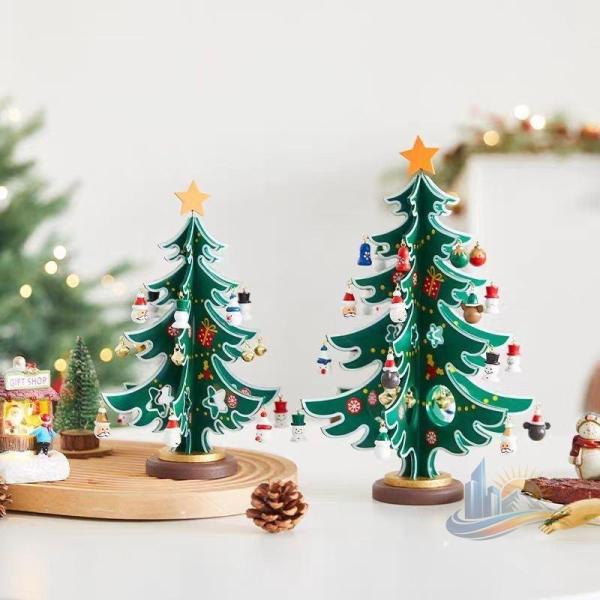 サイズ：高さ約28cm/36cm材質：木製【アドベントカレンダー】クリスマスまでに、毎日ひとつずつ開けたら24種クリスマスツリー飾りが得られるワクワク感止まらないクリスマスアドベントカレンダーです。【クリスマスツリー】中身には24個クリスマ...