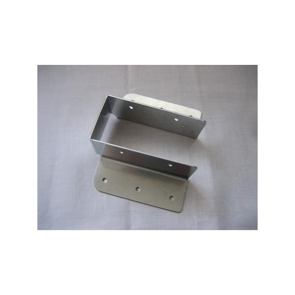 ２×４（ツーバイフォー）工法用 根太受け金物 ＪＨ−２０４・２０６。床根太、たるき、屋根根太又は天井根太の接合部に支持点がない場合の緊結。Cマーク表示注）ZN釘は同梱しておりません。