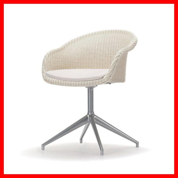 まるで光と風に包まれたオープンエアでくつろぐような、非日常のひとときを約束する Workation（ワーケーション）。ラタンや石の端材、古材や農業廃材などサステナブル素材を積極的に取り入れ、アップサイクル。素材感あふれるアーバンリゾートエッ...