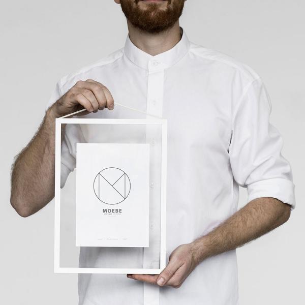 額縁 ポスターフレーム 壁掛け 写真 ポスター 北欧＜ ムーベ  フレーム A4 MOEBE FRAME White ホワイト  ＞商品詳細【サイズ】H31.3 x L22.6 x W0.8 cm【カラー】ホワイト【重　量】約455g 【材...
