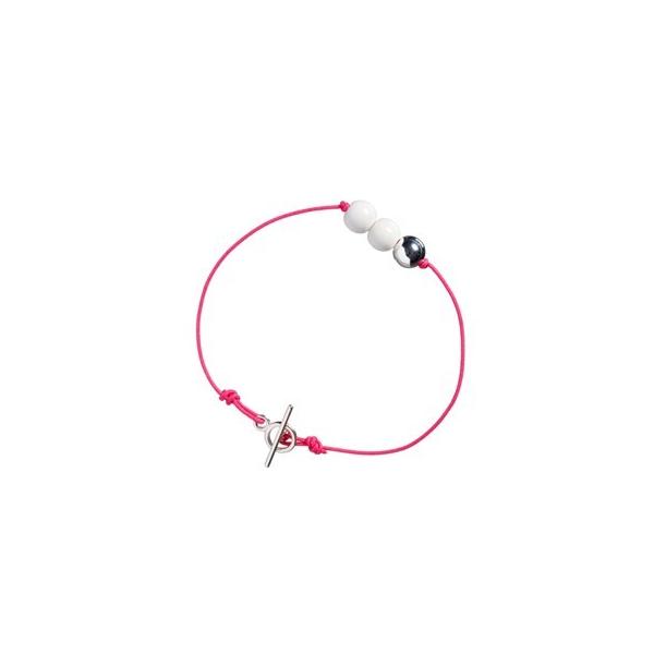 【カラー】ネオンピンク【サイズ】トップ：直径約6mmｘ3　内周約16cm【材　質】磁器　【生産国】デンマーク【ブランド】Scherning/シェアニング■ギフトボックスに入れてお届け致します。（ファッション > 腕時計、アクセサリー ...