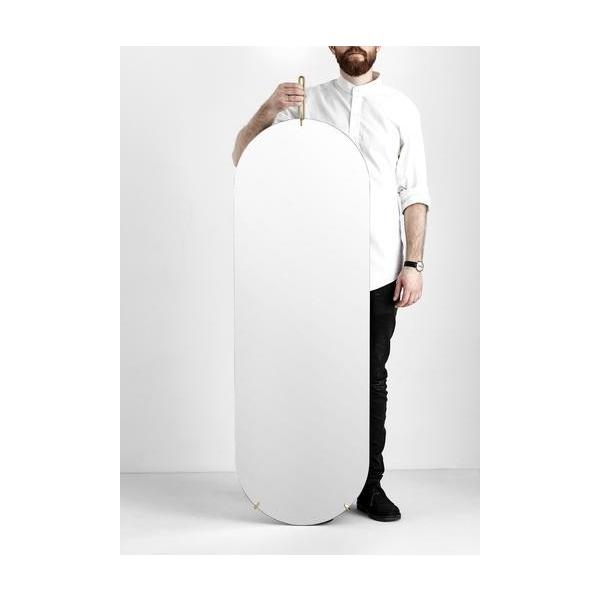 鏡 壁掛け ミラー 姿見鏡 北欧 MOEBE ウォールミラー【サイズ】H133 x W44 x D2.1 /cm【重　量】約9kg 【素　材】鏡、真鍮【原産国】デンマーク※同梱物：ミラー 1枚、フレーム１点、ネジ１本、フック１点------...