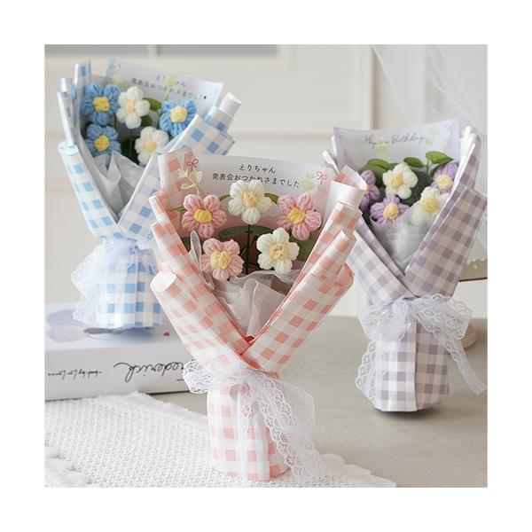 ◆商品名／ニットブーケ ギンガムチェックやさしさを束ねた、 ぬくもり咲くニットブーケ◆サイズ／全体：約W180×D100×H280mm◆メッセージについて ／メッセージをお付けすることができます。無料で定型文「Congrats!」「Than...