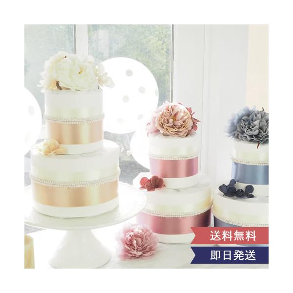 出産祝い、ベビーシャワーにおすすめ♪◆サイズ全体／約H31×W20cm ◆セット内容おむつ13枚 フラワーブーケ×1◆その他通常Sサイズのオムツで製作しておりますが、Mサイズご希望の場合はお問い合わせくださいませ。 ※季節により花の種類、色...