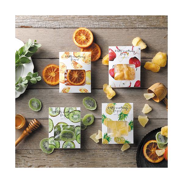 ●商品サイズ／121×93×20mm●ドライフルーツ20g入（オレンジ、アップル、キウイ）※写真に載っているパイン欠品中です※種類の指定はできません。※ご注文は20個以上5個単位プチギフト 結婚式 お菓子 プレ花嫁 結婚準備 披露宴 2次会...