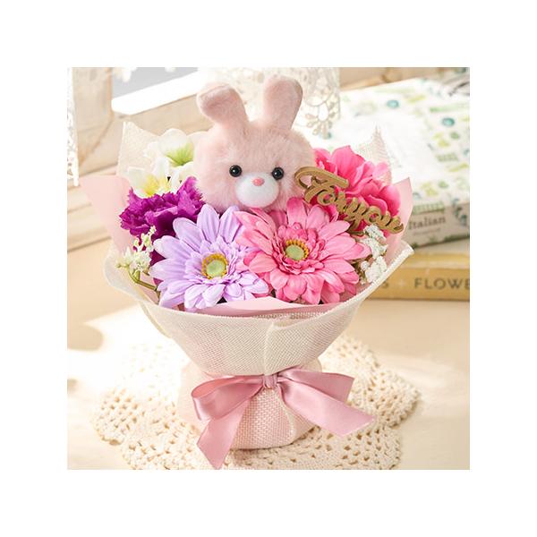 うさちゃんブーケ【母の日お届け】■お届けのご案内お届け予定日：2026年05月06日(水)―05月10日(日)早割申込締切：2026年04月21日(火)15時迄お届け内容：【造花】【屋内向け】フラワーアレンジメント（造花）、うさぎのぬいぐる...
