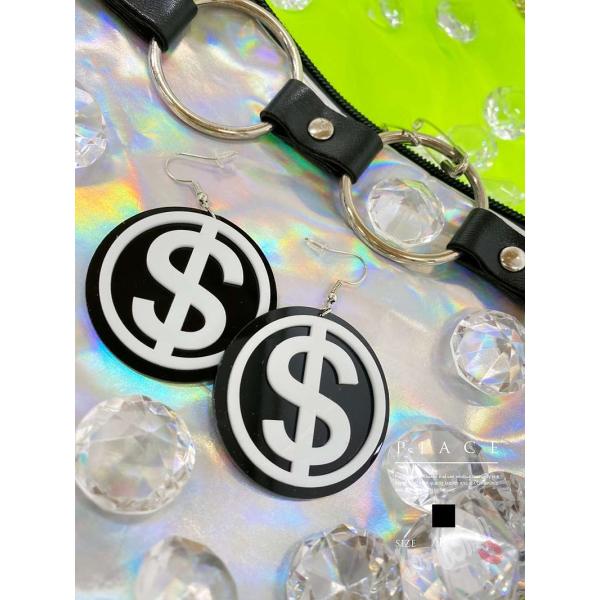 ◆Information◆☆インポートデザインが特徴的で珍しいピアスは、いつものダンス衣装にプラスするだけでアメリカンスタイルになれるドルマークのピアス。☆大ぶりピアスなのに軽量だから、激しめダンスをするダンサーさんにおすすめなダンス小物。...