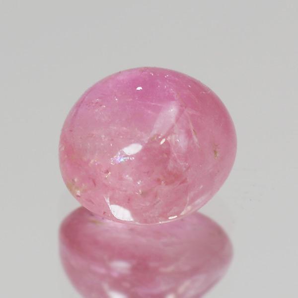 唯一無二で個性的な風貌が魅力のバイカラートルマリン。こちら濃いめピンクと淡いベビーピンクが混ざり合ったような絶妙な配色、インクルージョンがちらほら含まれていますがそれらが光を取り込む度キラキラと煌めきます。とても淡く優し気な印象が特徴の一石...