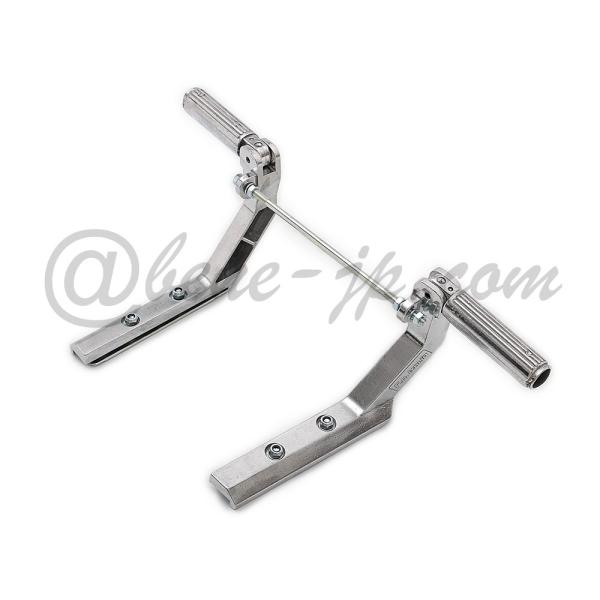 折りたたみ式　タンデムステップステップバーや本体は、アルミ製です。　（一部、ボルト/ナット、固定する棒などは鉄にメッキです）バー部分が折り畳み出来るので、使用しない時は、足元がすっきりします。Vespa 50S/100等のスモールボディから...