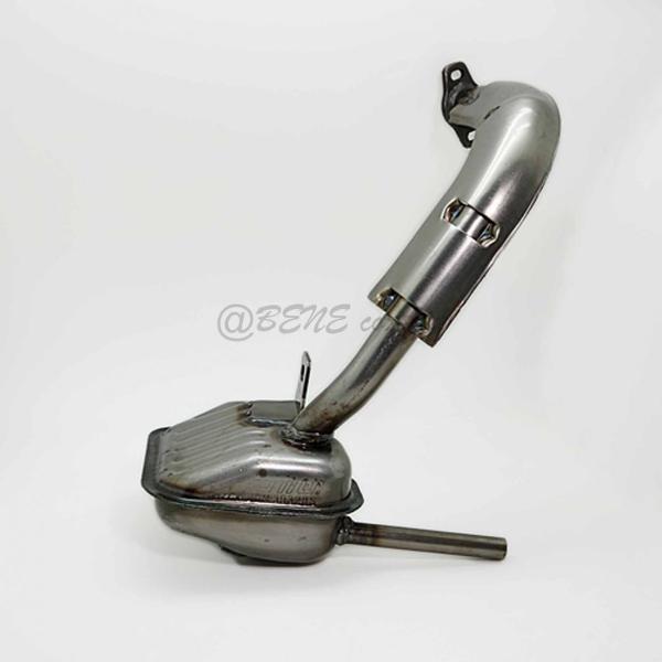 サイレンサー SITO製クリアペイントになっています。Vespa 50S/90/100/125Primavera用社外品の為、オリジナルより若干音が大きくなっています。ガスケットは含まれていませんので、必要な場合は、別途ご注文をお願いします...